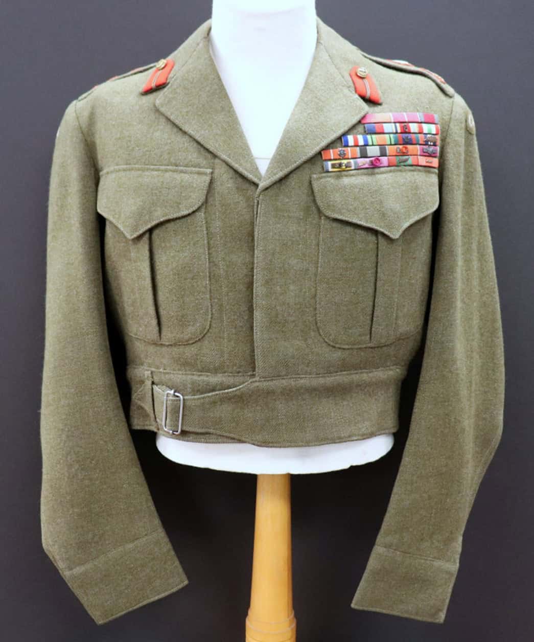 A Tailored Battle Dress Tunic - The Royal Canadian Artillery Museum