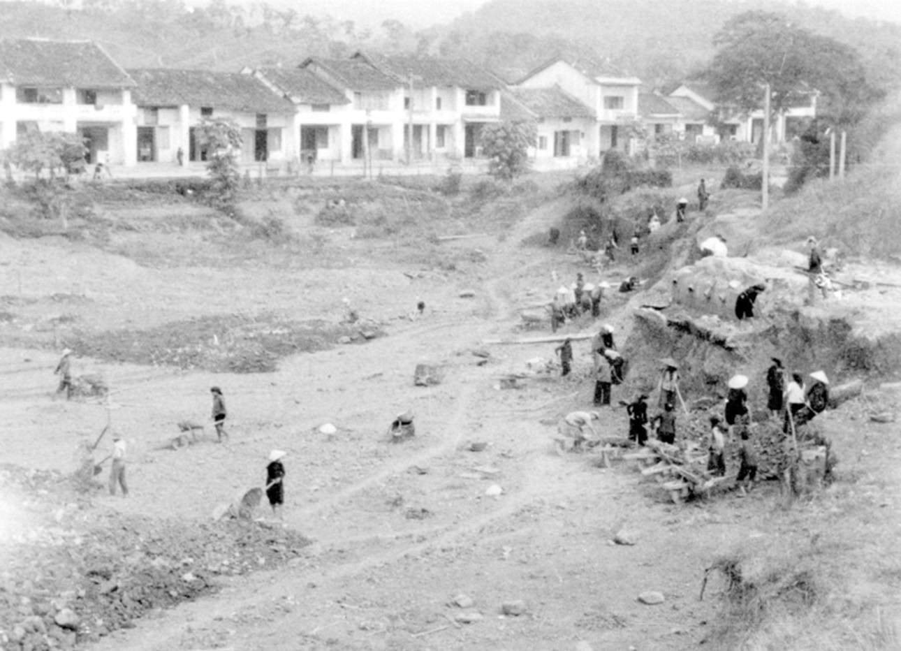 Leggett’s White Patrol Dress Uniform - The Royal Canadian Artillery Museum